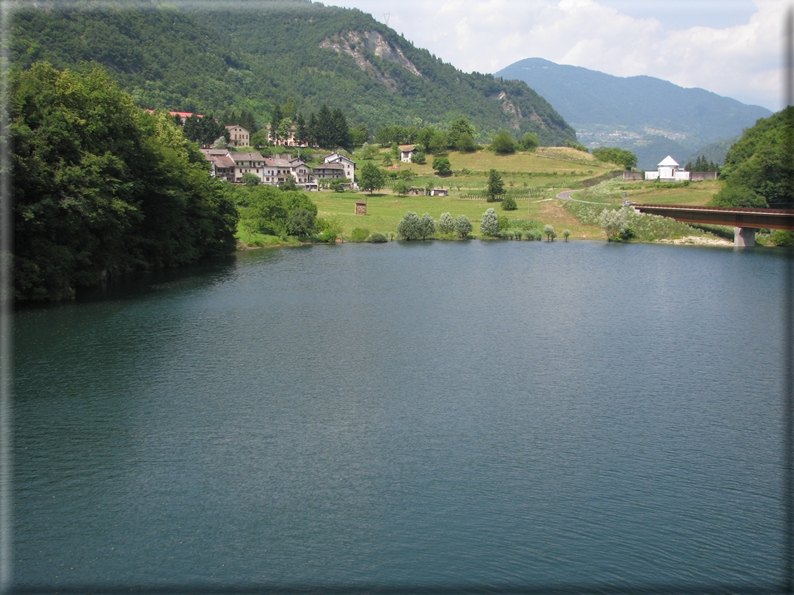 Il Lago del Corlo