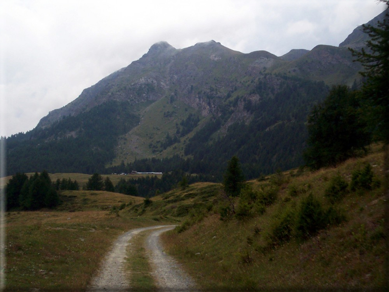 Il Lago e il Bivacco Tzan